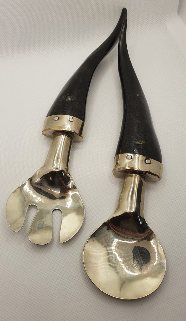 Horn and Alpaca Salad Server Set - Bacanas